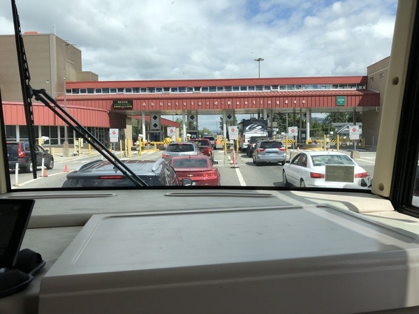 Crossing the U.S./Canada border at Sumas with our RV – VeganRV